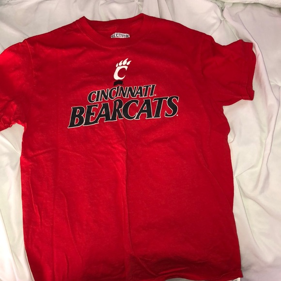 Tops | Cincinnati Bearcats Tshirt | Poshmark